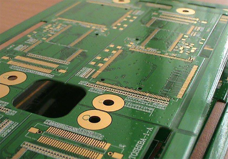 PCB多层板为什么都是偶数层-云恒制造